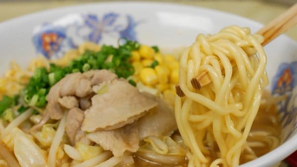 Pork Miso Ramen Recipe (Tips to Making Instant Noodles More Delicious ...