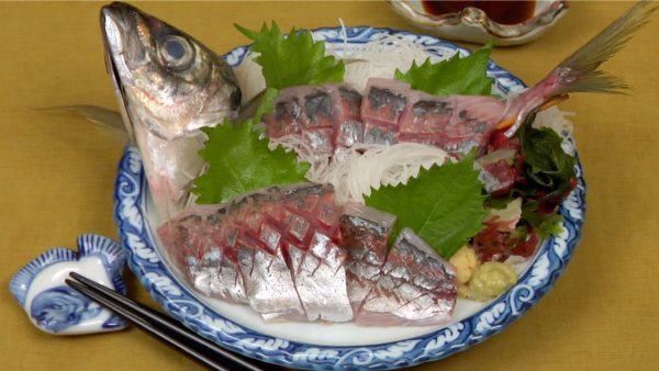 Aji Sashimi Recipe (How to Clean and Fillet Japanese Horse Mackerel ...